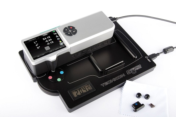 Handheld Spectrophotometers for Print Accuracy | TechkonUSA